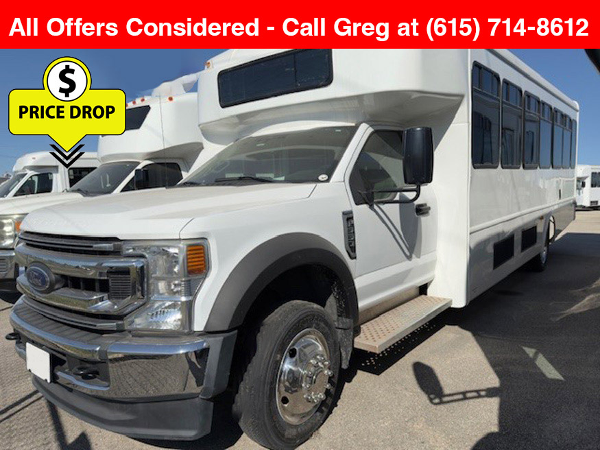 Midsize: Ford F550 Glaval Entourage (#233221) - Carpenter Bus
