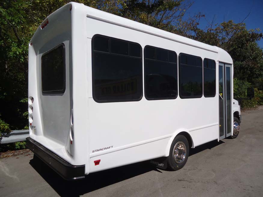 Smaller: Ford E350 Starcraft Allstar (#23495) - Carpenter Bus