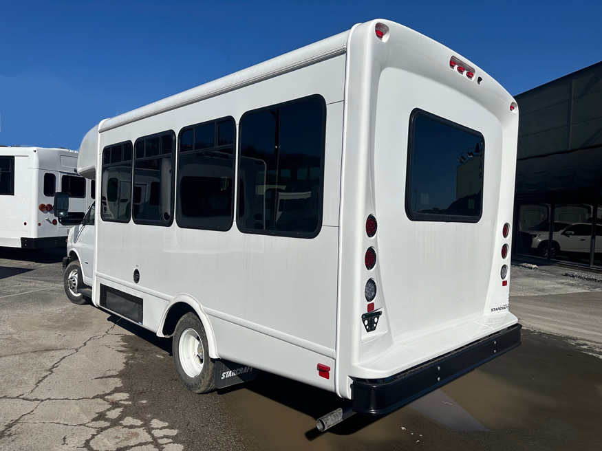 Smaller: Chevrolet 3500 Starcraft AllStar (#24114) - Carpenter Bus