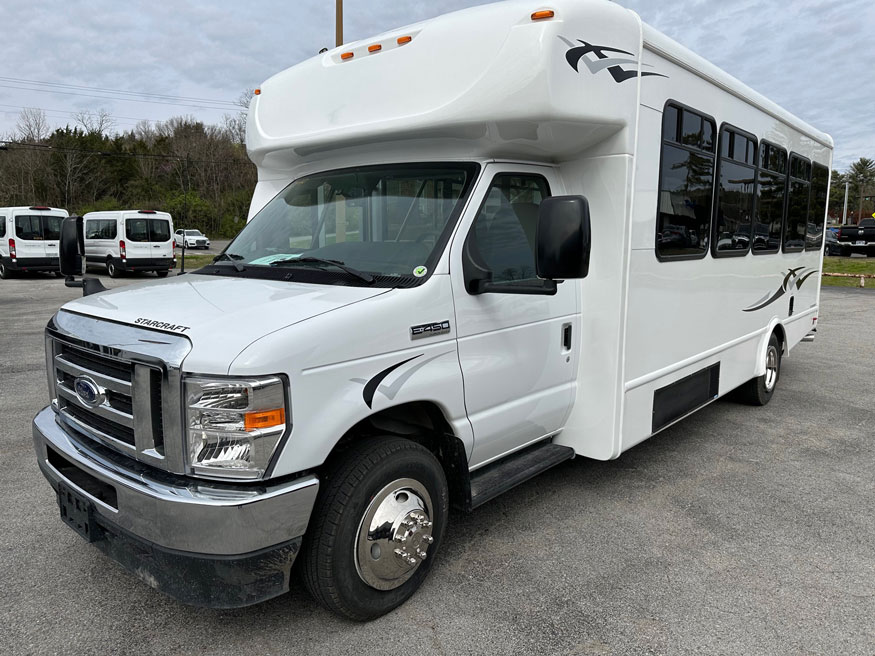 Midsize: Ford E450 Starcraft Allstar (#24325) - Carpenter Bus