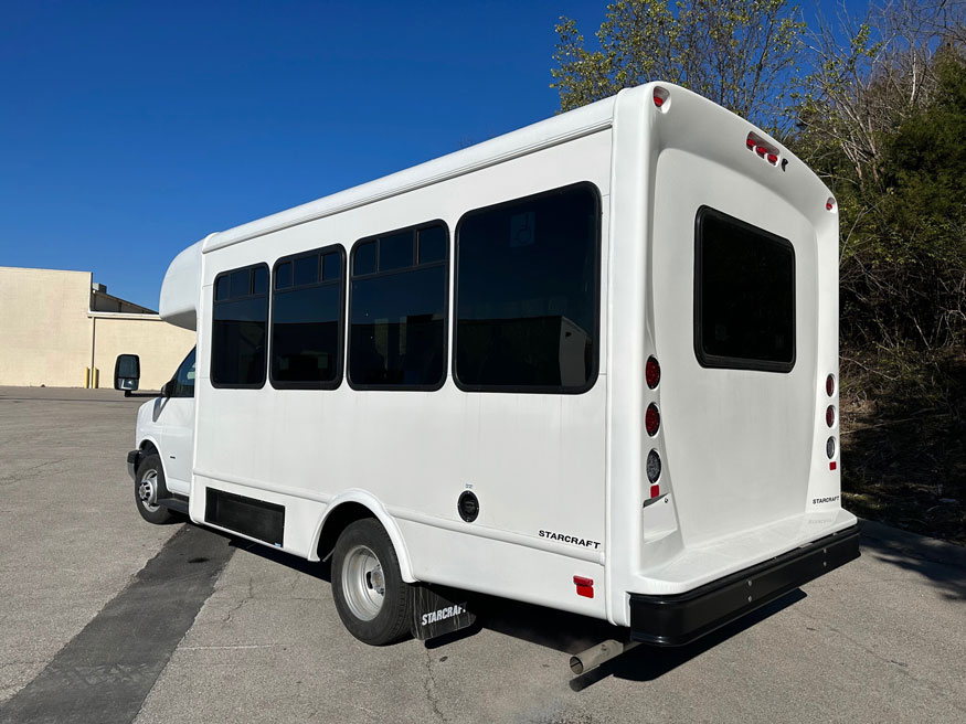 Smaller: Chevrolet 3500 Starcraft AllStar (#24360) - Carpenter Bus