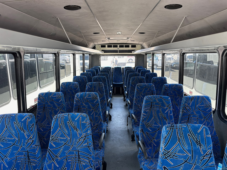 Larger: Freightliner Glaval Legacy (#246617) - Carpenter Bus