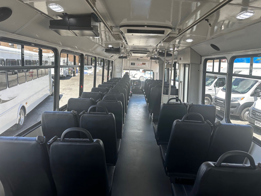 Larger: Freightliner Champion Defender (#253019) - Carpenter Bus