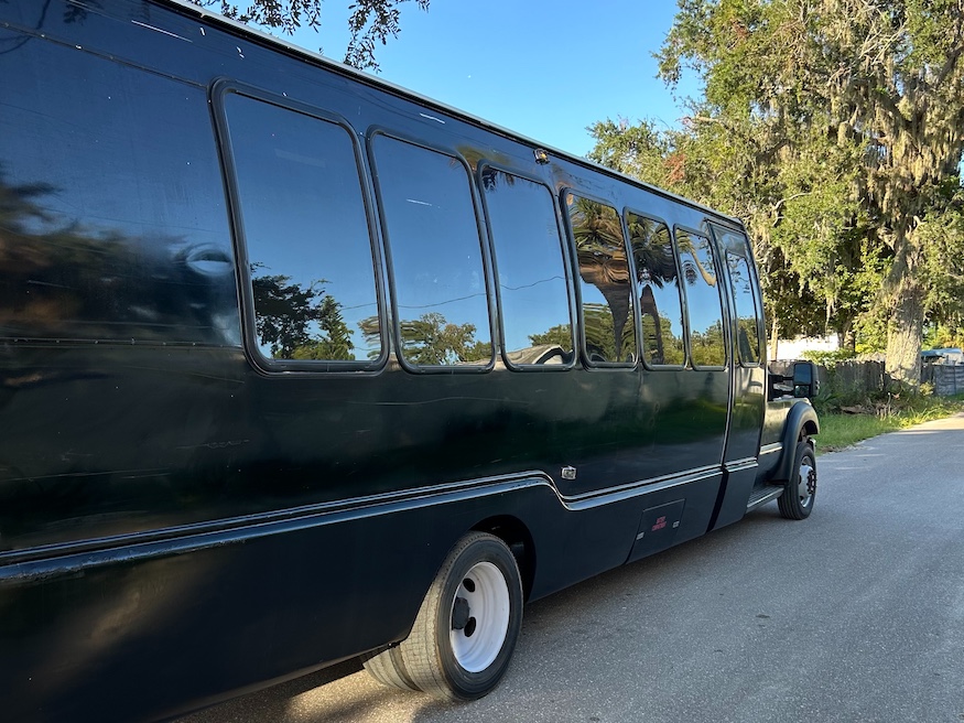 Larger: Ford Super Duty (#C2512413) - Carpenter Bus